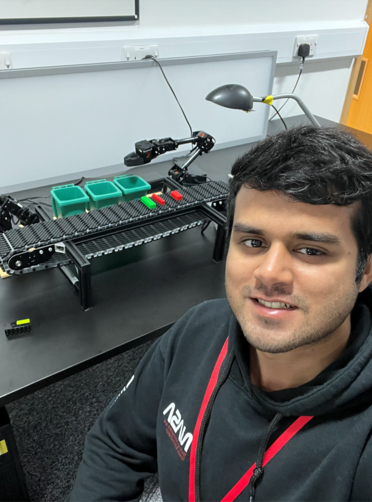 Student uses machine vision for object identification and ...